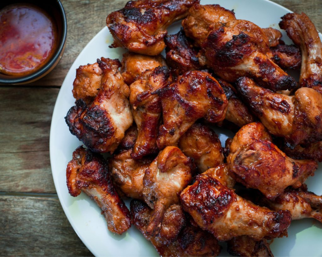 Sweet and Spicy Raspberry Chicken Wings - CookDiaries